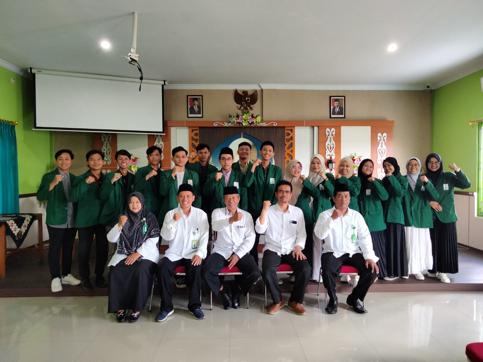 Mahasiswa Prodi Fakultas Hukum dan Syariah UIN Suka PKL di KUA Kotagede ... Mahasiswa Prodi Fakultas Hukum dan Syariah UIN Suka PKL di KUA Kotagede ...